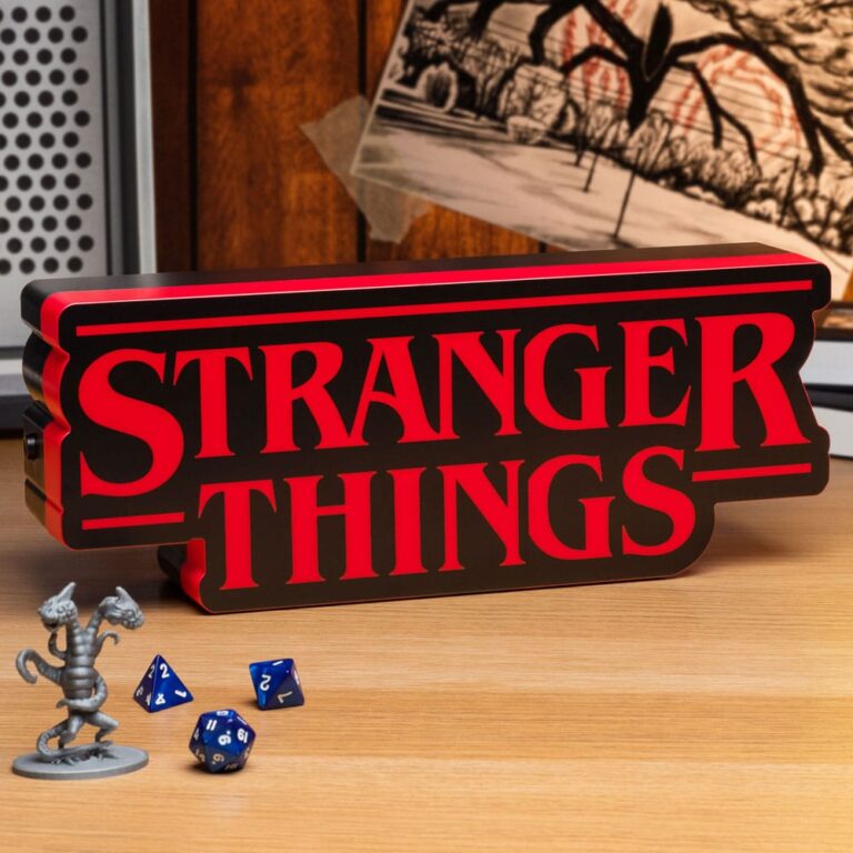 Stranger Things Logó Lámpa 31 Cm - Collectors.hu